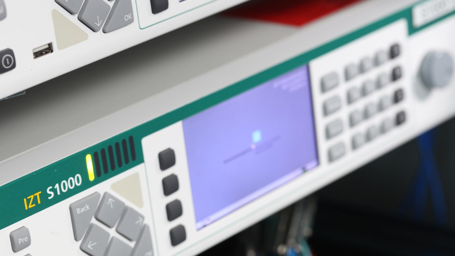 Signal Generators - IZT GmbH